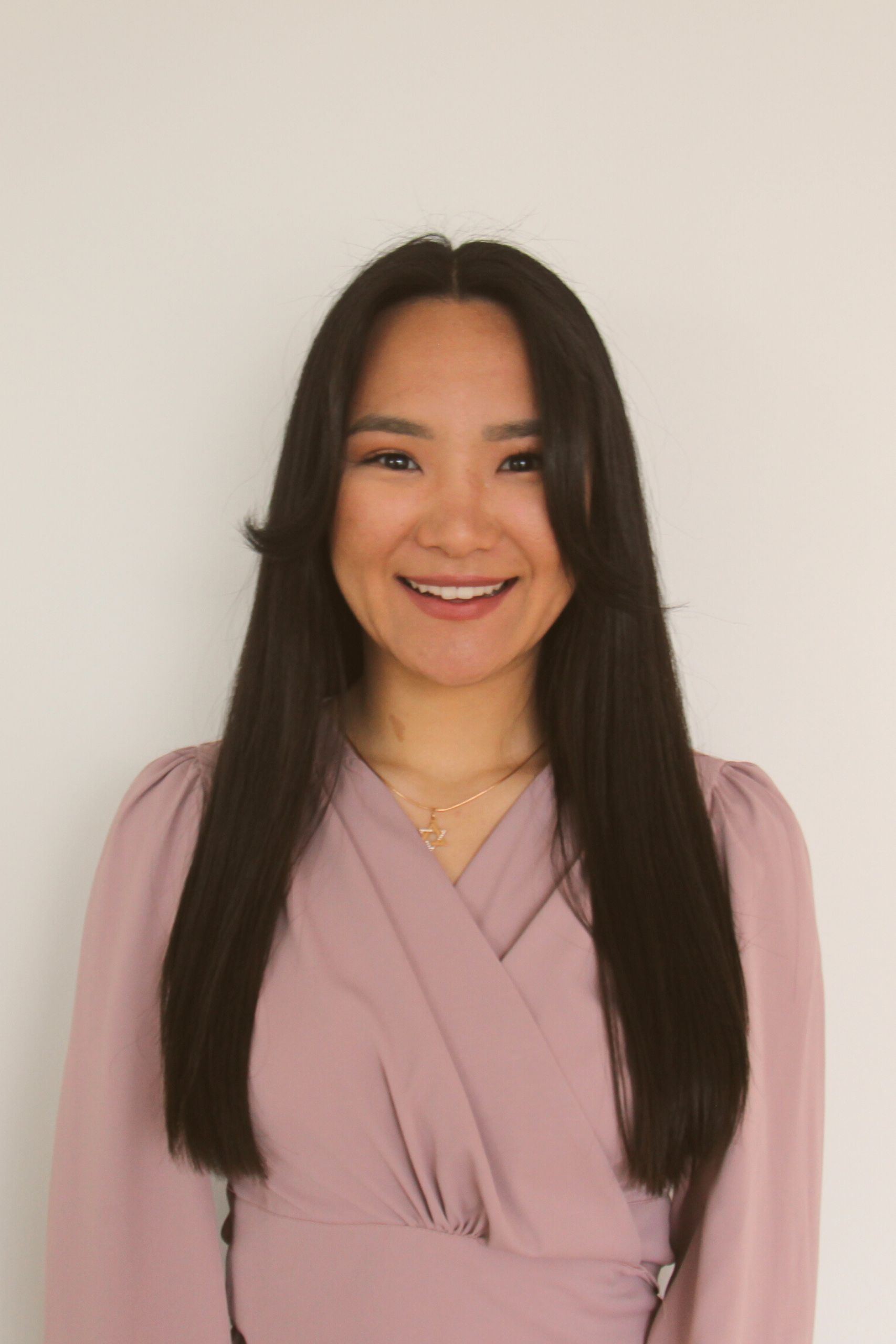 About Daria Kim | Friday Health Clinic | Vancouver